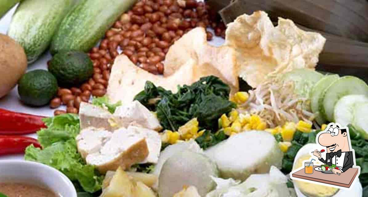 Gado Gado Boplo Cikini restaurant, Central Jakarta, Jl. Cikini Raya No ...