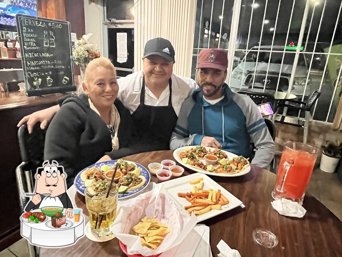 El Charro Cheves Sports Restaurant in Albuquerque - Restaurant reviews