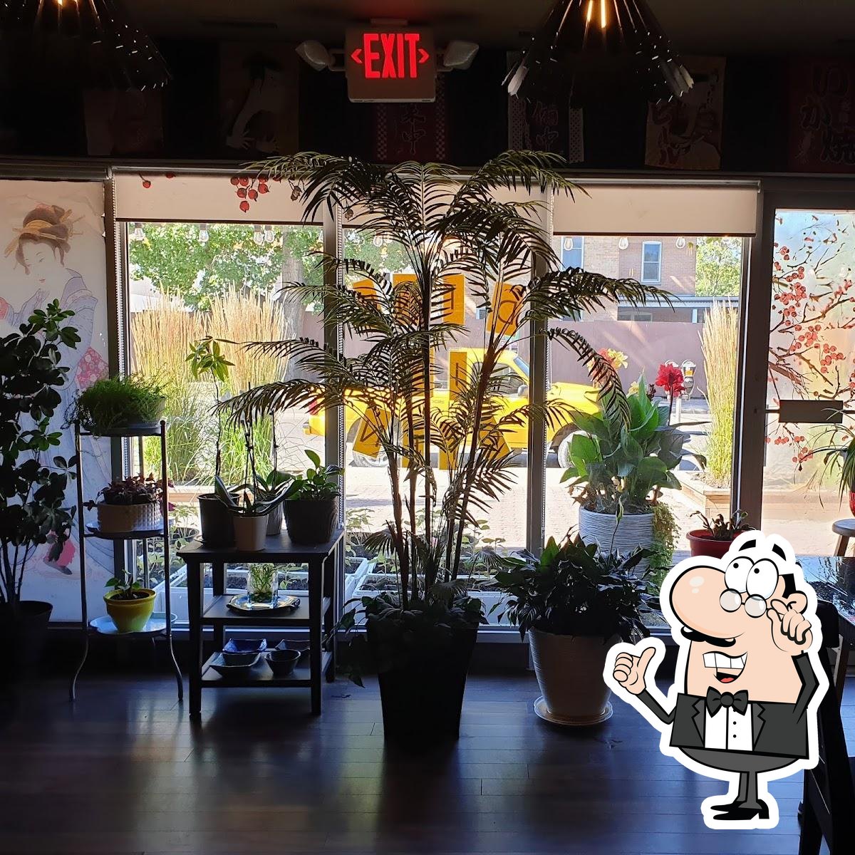 Momo Restaurant in Red Deer - Restaurant menu and reviews