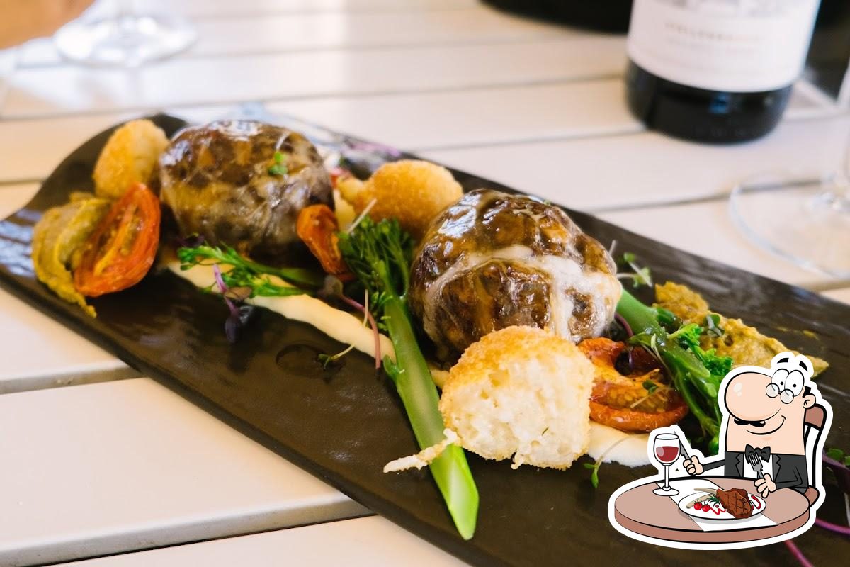 The Salt Deli at Neethlingshof restaurant, Stellenbosch - Restaurant ...