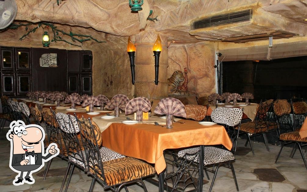 Jungle Bhookh Restaurant, Ahmedabad, Wall Street-1 - Restaurant reviews