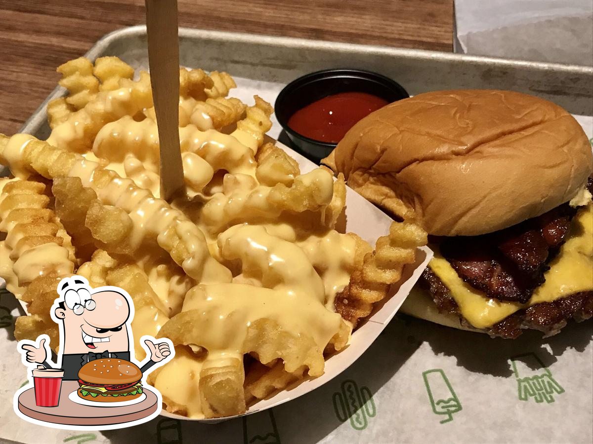 Shake Shack Uptown Plaza - Camelback & Central, 100 E Camelback Rd ...