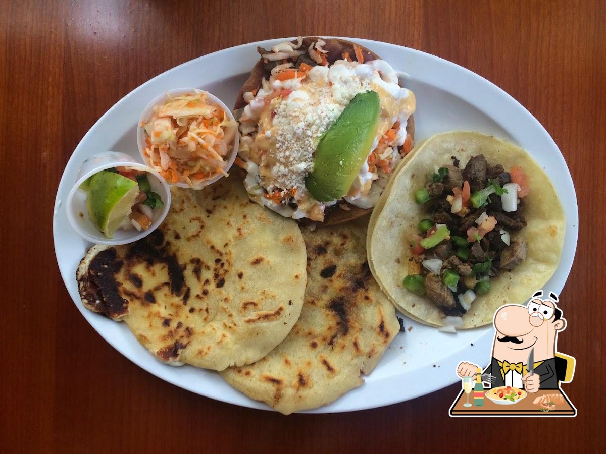 Cabal Aqui - Food Truck (Pupusas y más), Winston-Salem - Restaurant ...