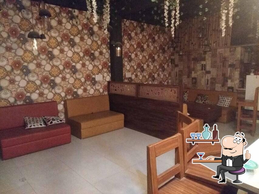 Tree shade cafe & restaurant, Gwalior - Restaurant reviews