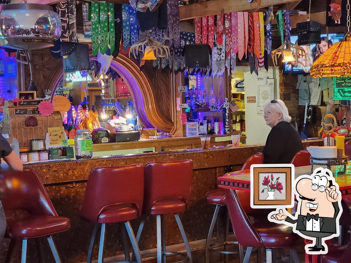 Bucknuckles Bar & Grill - Restaurant menu, prices and reviews