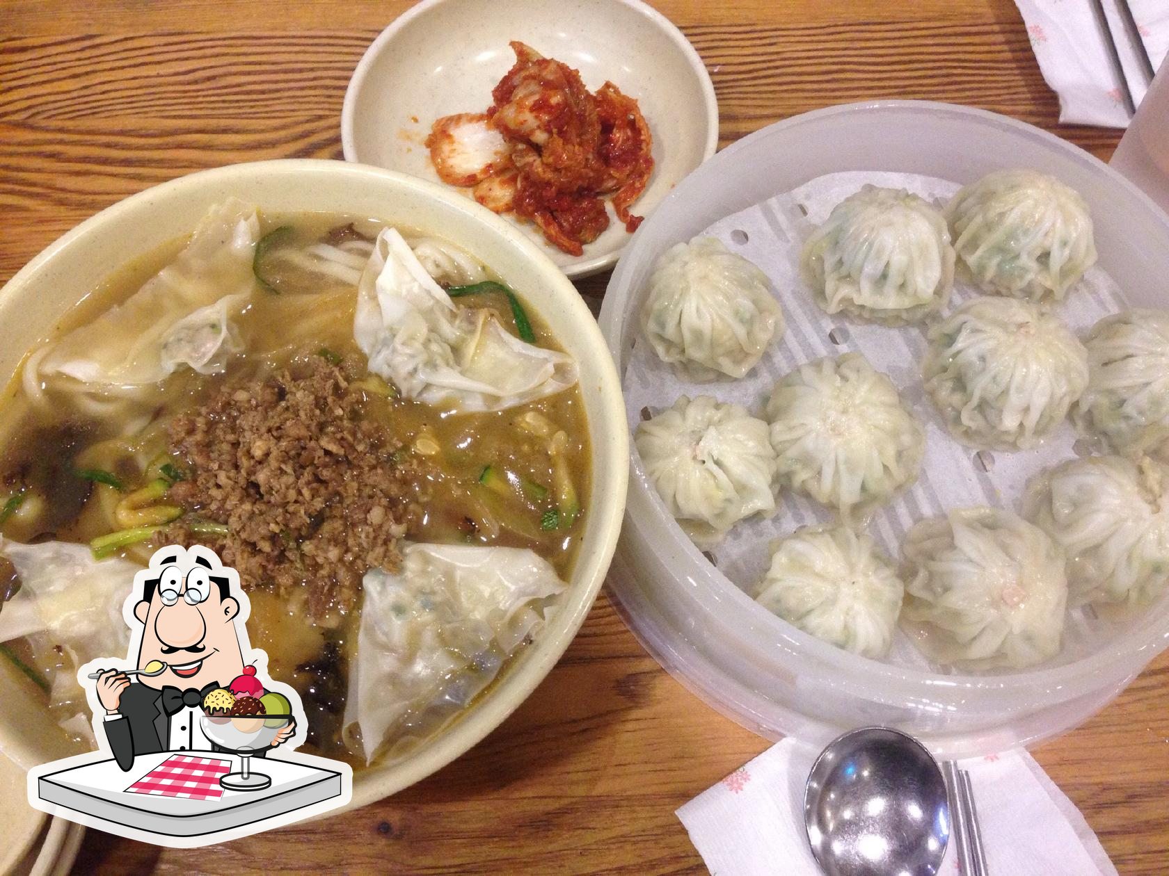 Myeongdong Kyoja Main Store restaurant, Seoul, 29 Myeongdong 10-gil ...