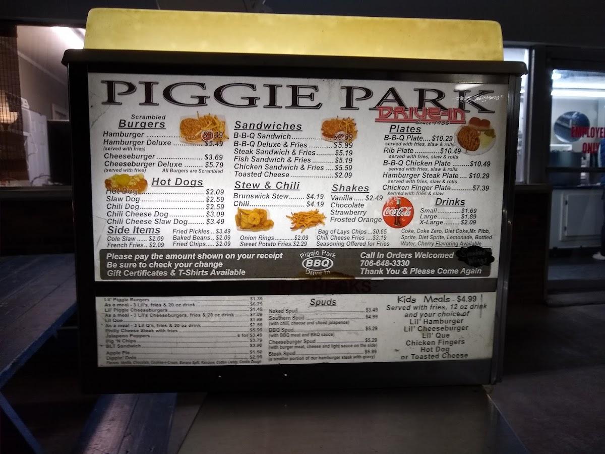 Menu at Piggie Park fast food, Thomaston, US-19