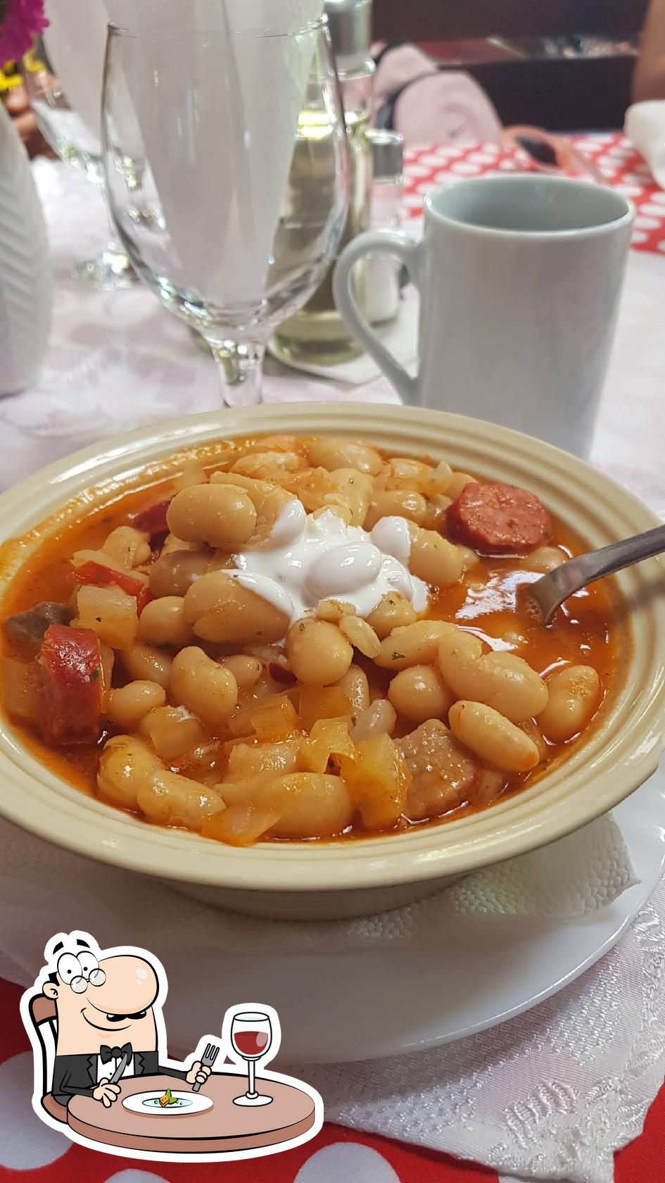 Csáni Restaurant, Vlaha, Principala nr 369 - Restaurant reviews