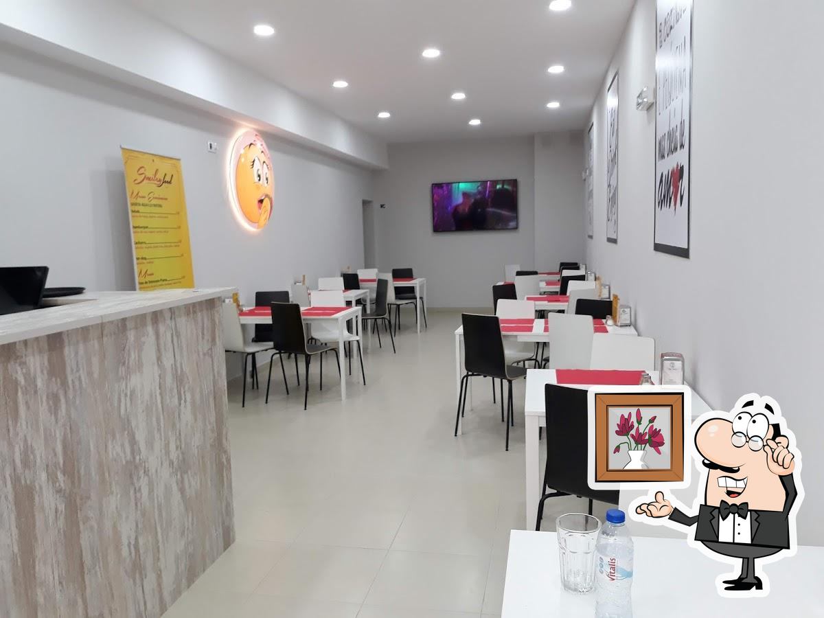 Smiley Food restaurant, Armação de Pêra - Restaurant reviews