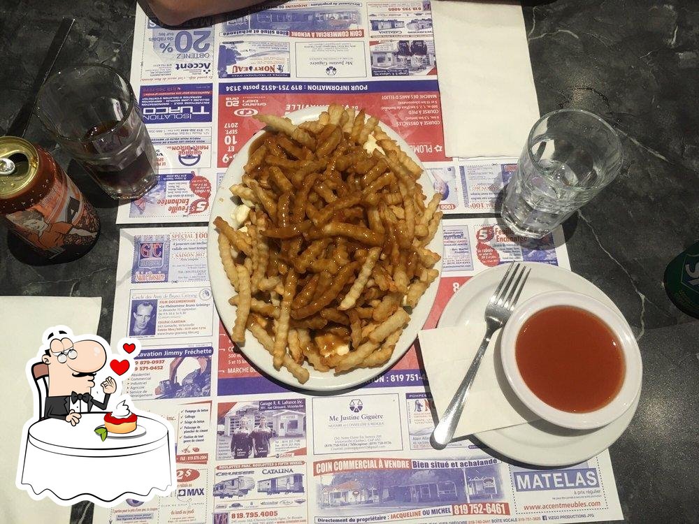 Max Poutine in Victoriaville - Restaurant menu and reviews