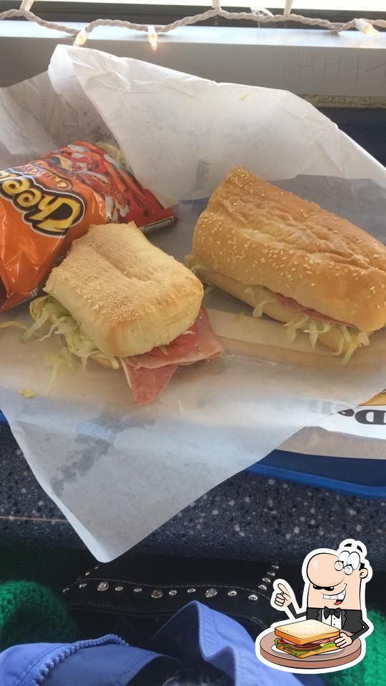The Submarine Pier, 2759 W 51st St in Chicago - Restaurant menu and reviews
