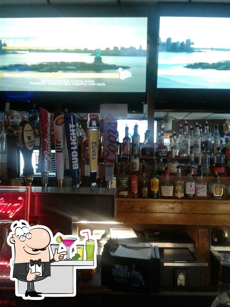 Jailhouse Saloon in Coraopolis - Restaurant reviews