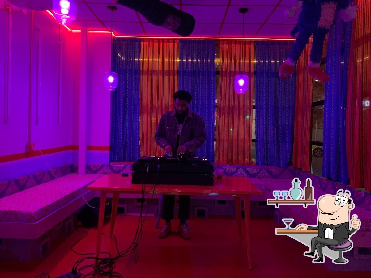 Neon Grotto in Austin - Restaurant reviews