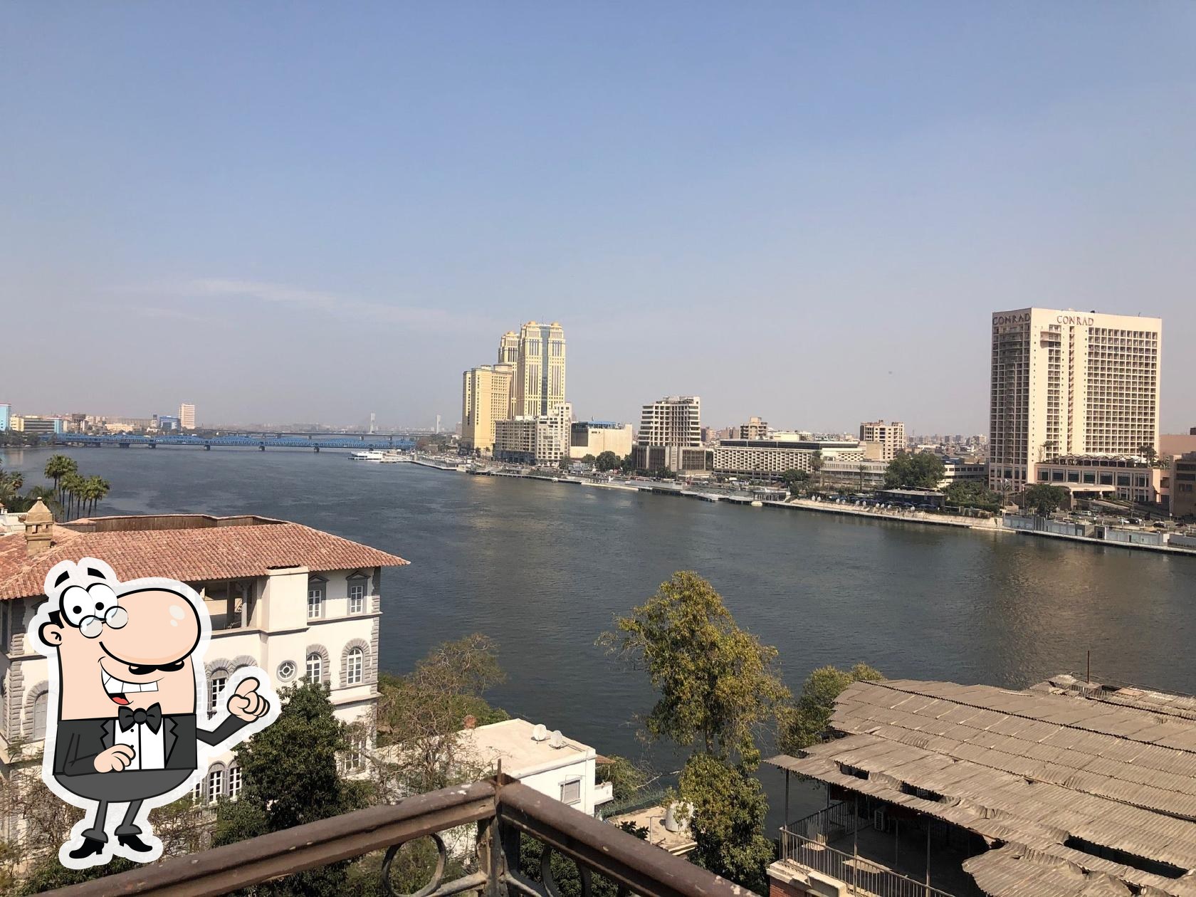 Pour Vous Rooftop pub & bar, Cairo - Restaurant menu and reviews