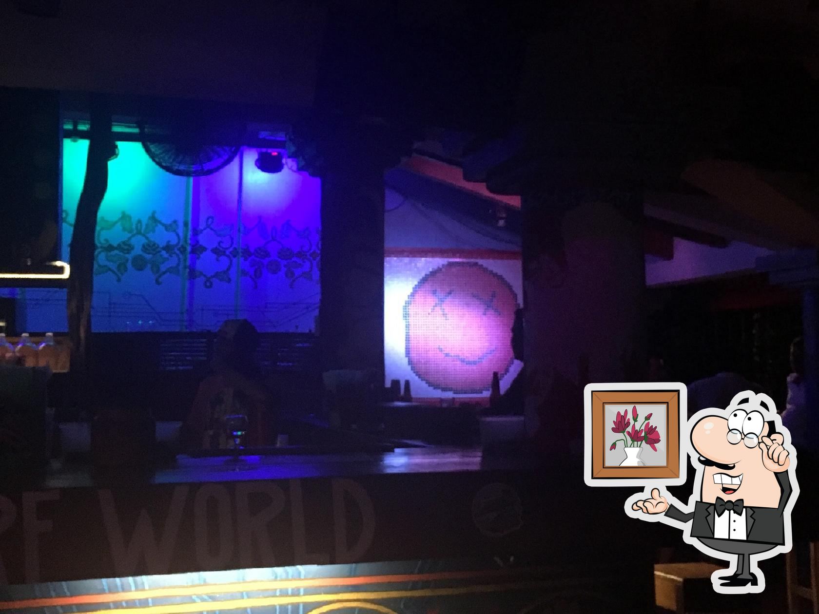Bar Fly/playpong, Brisas de Zicatela - Restaurant reviews