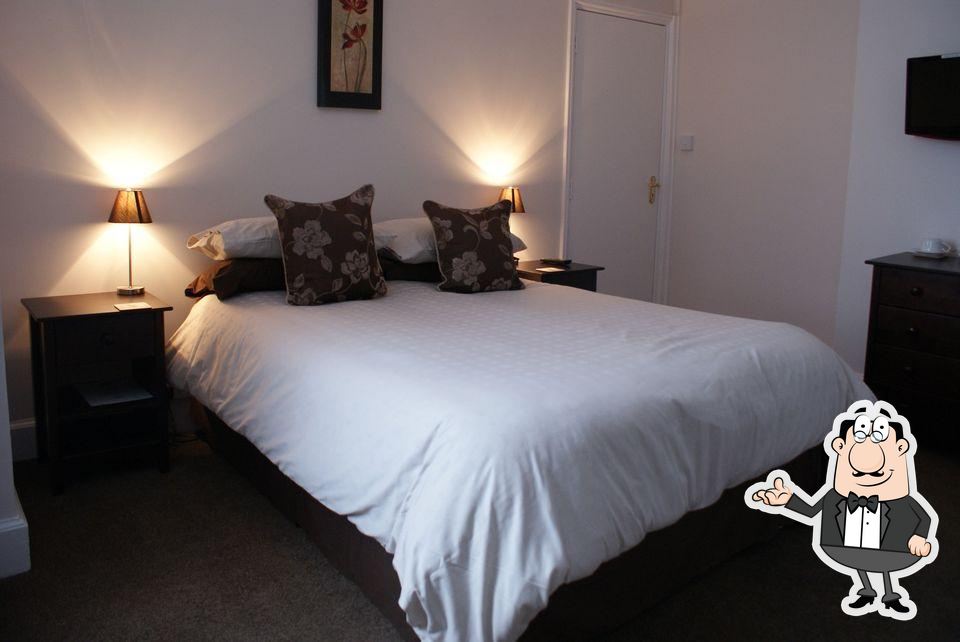 The Captain Howey Hotel in New Romney - Restaurant reviews