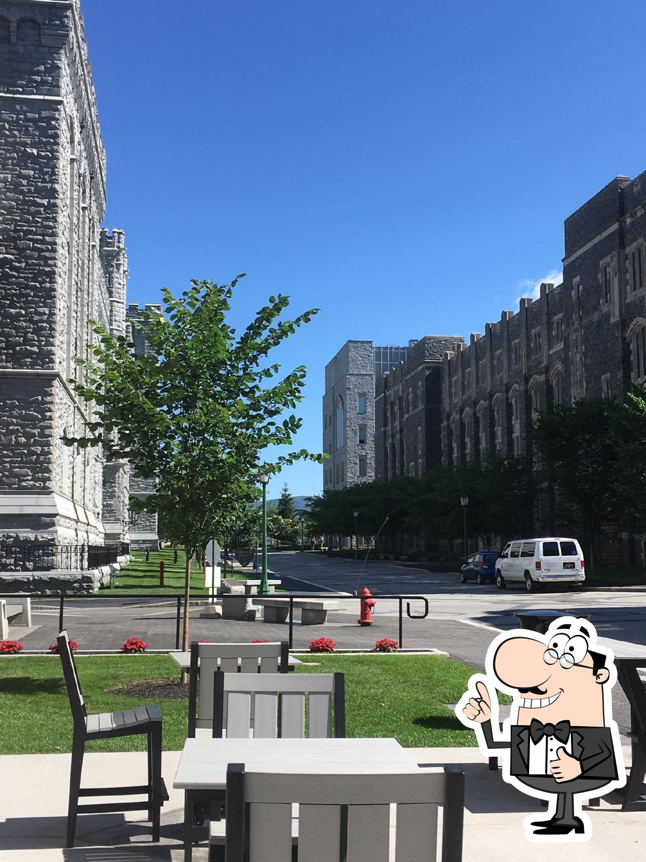 Grant Hall in West Point - Restaurant reviews