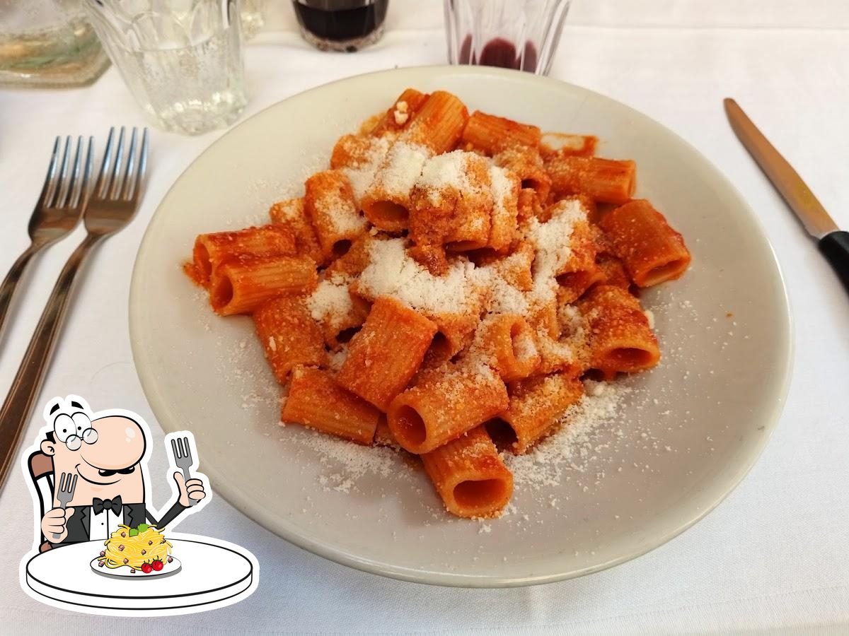 Trattoria da Lucia restaurant, Rome, Vicolo del Mattonato - Restaurant ...