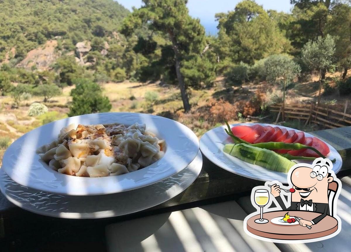 Zeus Altarı Cafe, Adatepe Köyü - Menú del restaurante, precios y reseñas