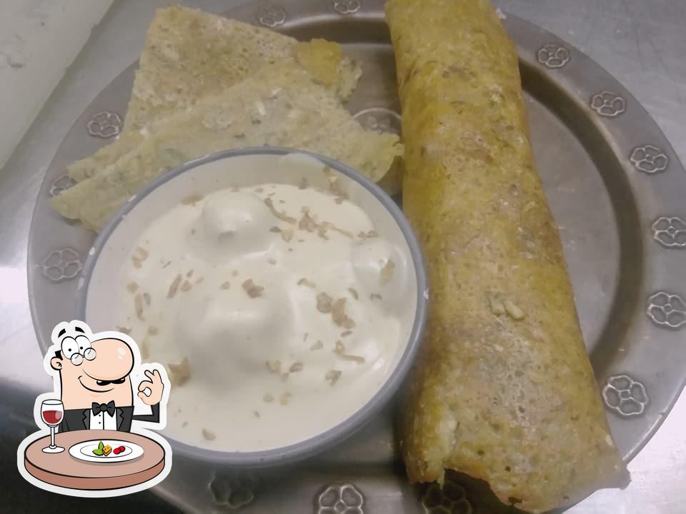 Shawarma Buzz Rolls, New Delhi - Restaurant menu and reviews