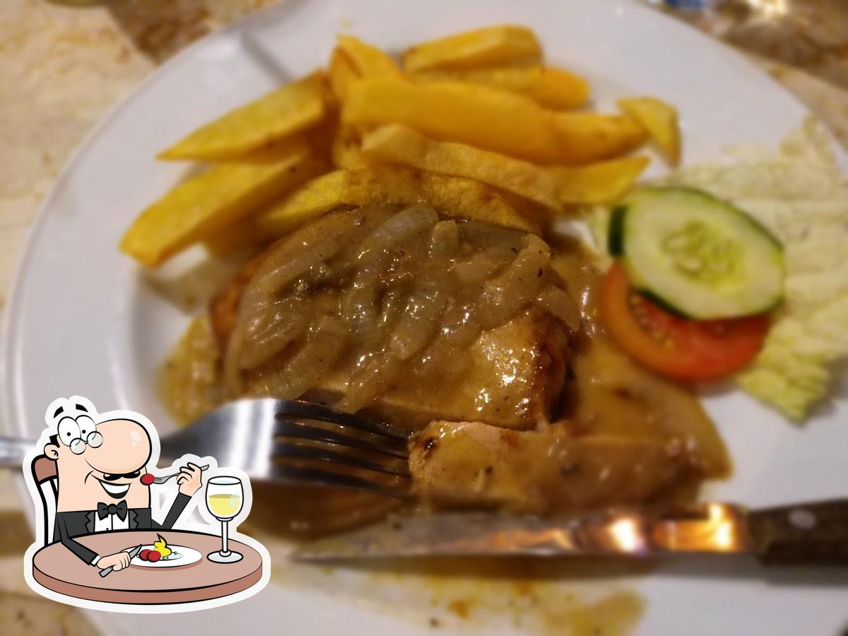 Cafe Tree House, Kuta Selatan - Restaurant menu and reviews