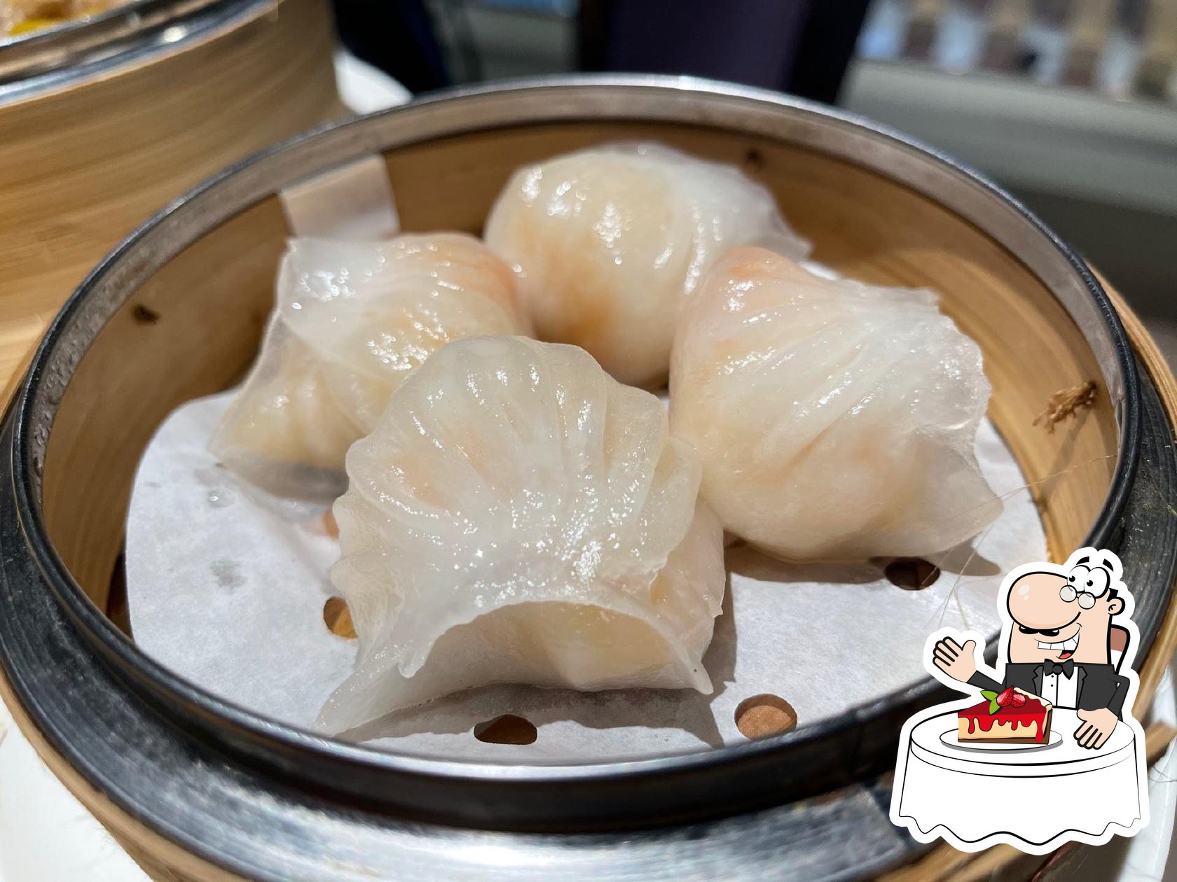 Tasty Congee & Noodle Wantun Shop @ Siam Paragon restaurant, Bangkok ...