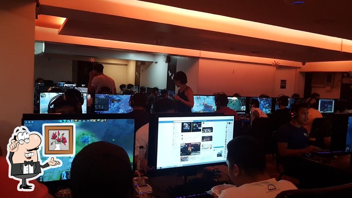 Mineski Infinity Muñoz cafe, Quezon City - Restaurant reviews