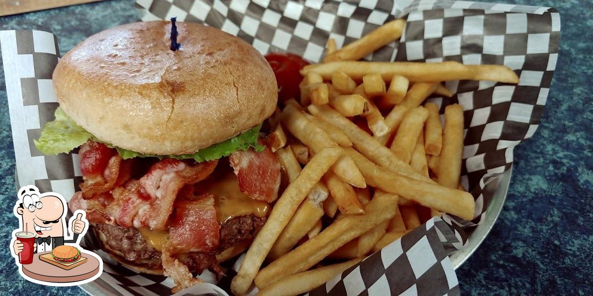 Lol Resto Bar in Dubreuilville - Restaurant reviews