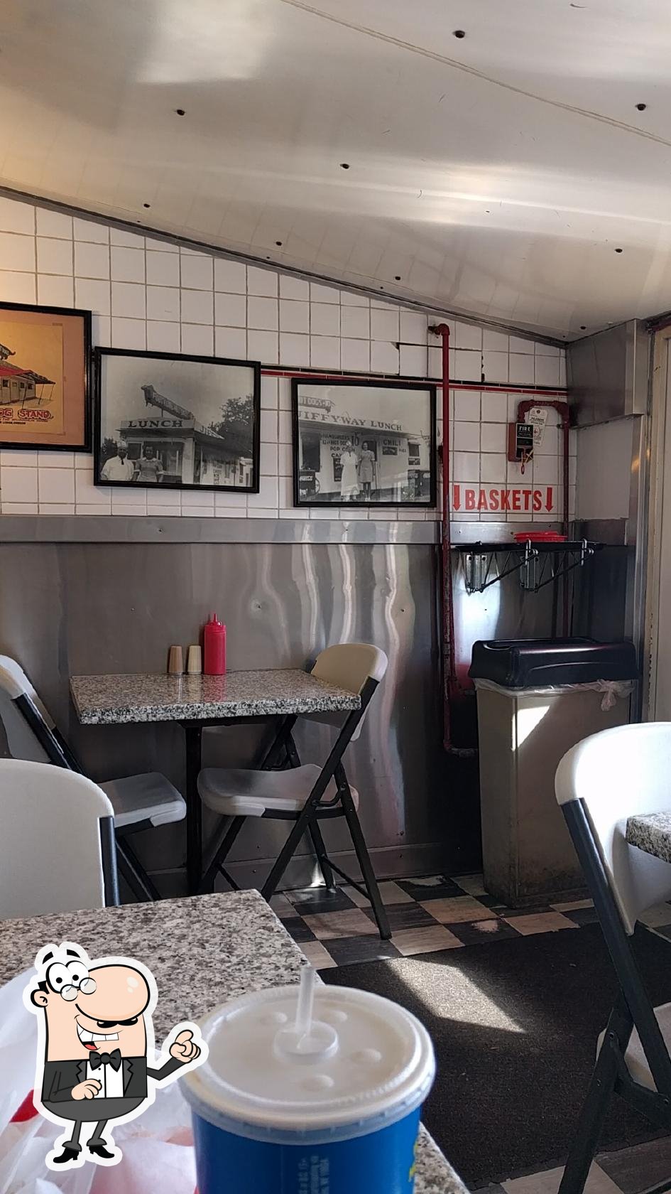 Roake's, Milwaukie - Restaurant menu, prices and reviews