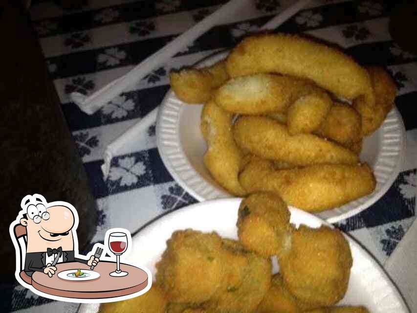 Ron's Barn Barbecue & Seafood in Sanford - Restaurant menu and reviews