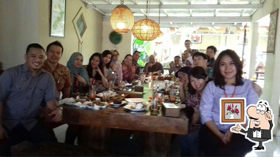 Bebek Pak Ndut Gunung Putri restaurant, Bogor, Jl. Bina Marga Raya No. 12 Gunung Putri