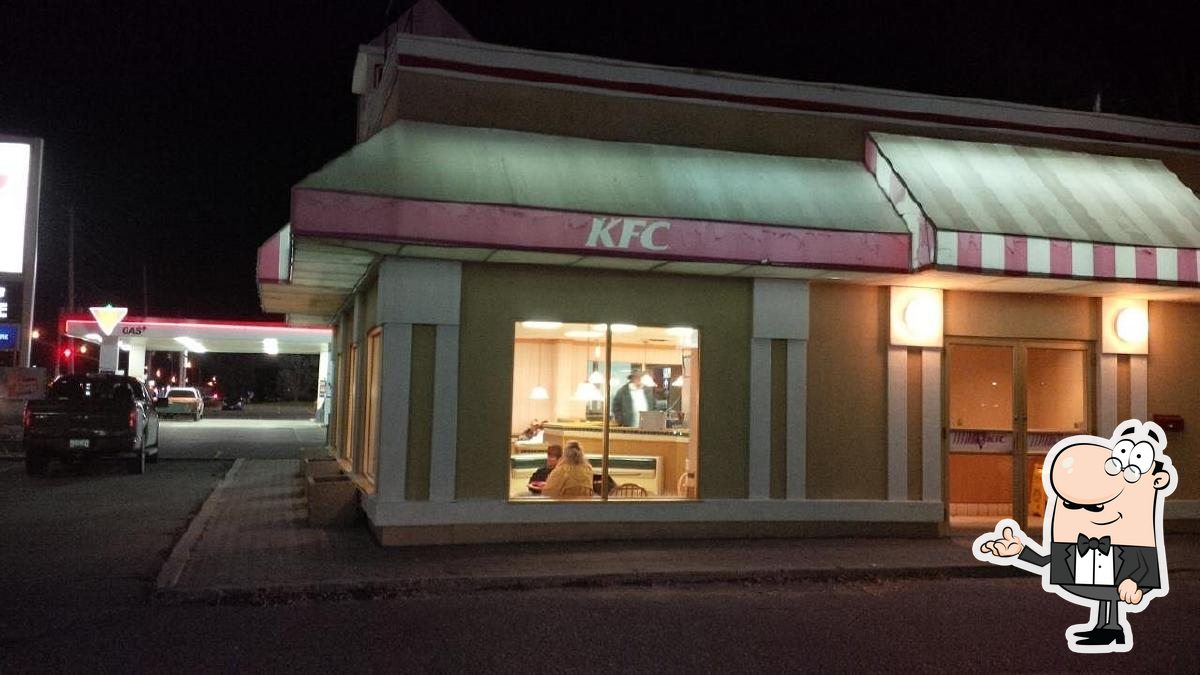 KFC, 41 Dufferin St in Perth - Restaurant menu and reviews