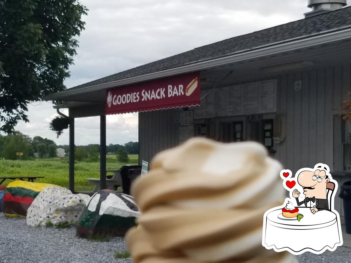 Goodies Snack Bar in Addison - Restaurant menu and reviews