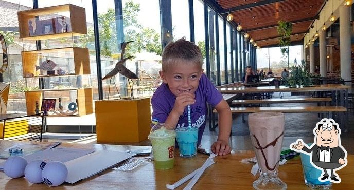Shell Garage, Worcester - Restaurant reviews