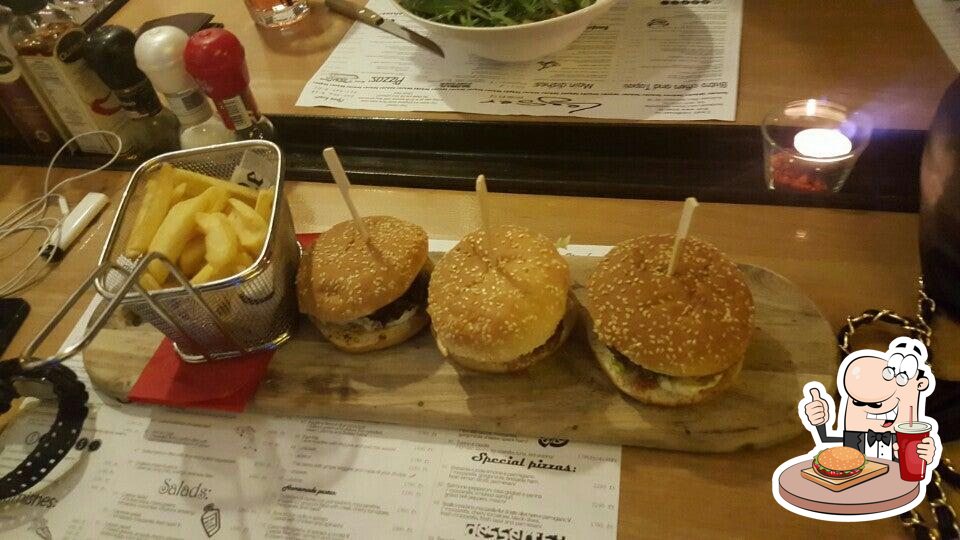 Lezser pub & bar, Pécs - Restaurant reviews