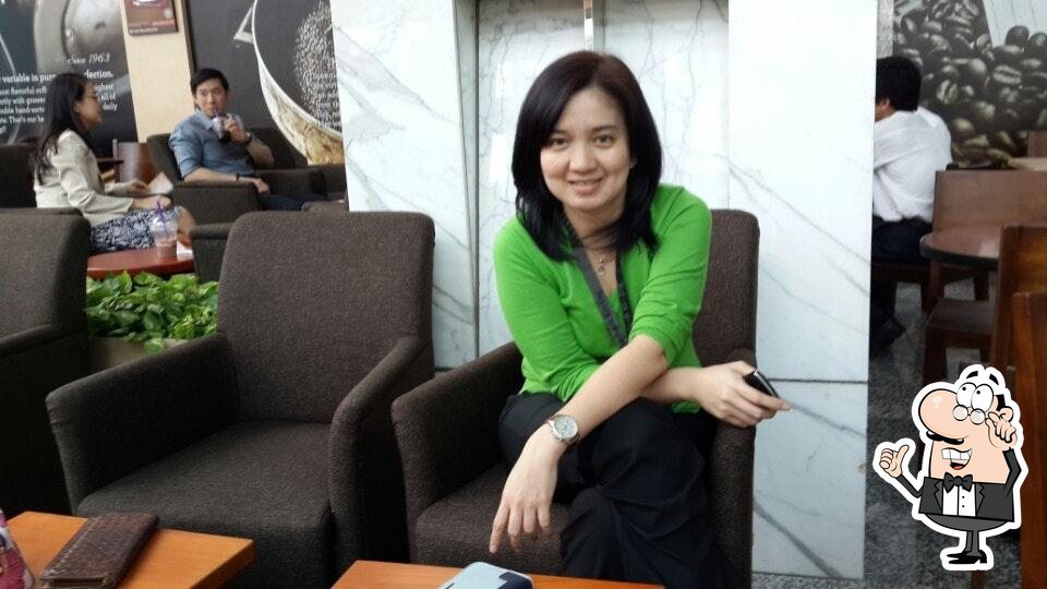 The Coffee Bean Tea Leaf, South Jakarta, Central Business - Restaurant ...