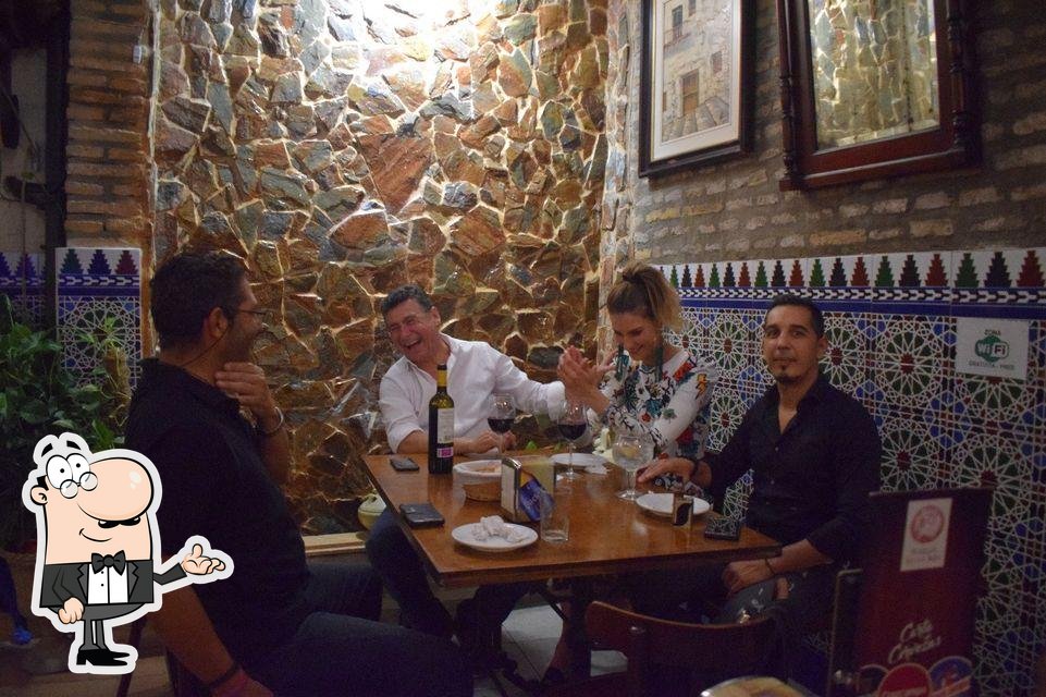 Bodega Siglo XVIII, Pelay Correa, 32 in Seville - Restaurant menu and ...