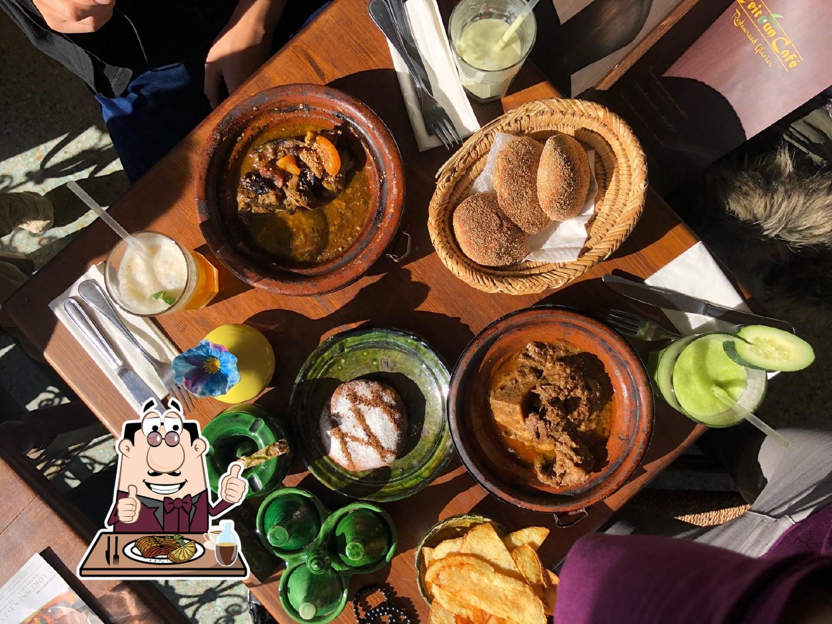 Zeitoun Café restaurant, Marrakesh, 107 Place Jemaa El Fnaa ...