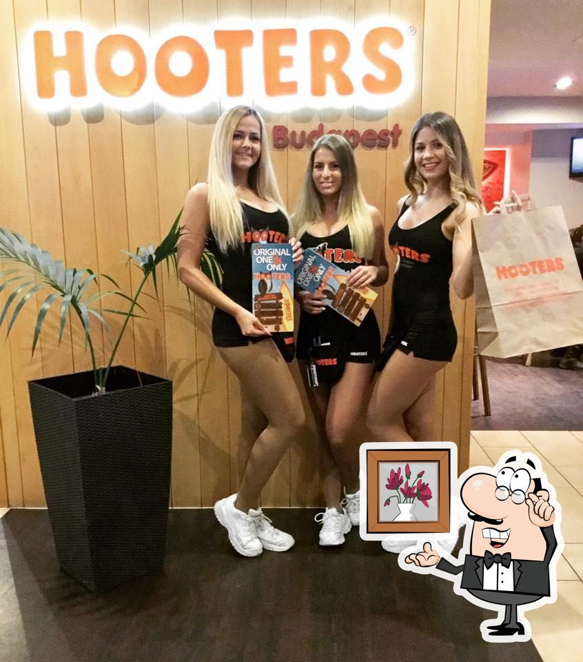 Hooters, Budapest - Restaurant menu, prices and reviews