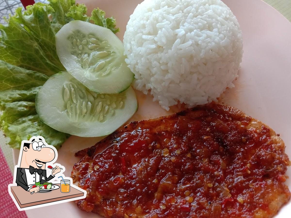 HANANIA crispy cafe, Sampang
