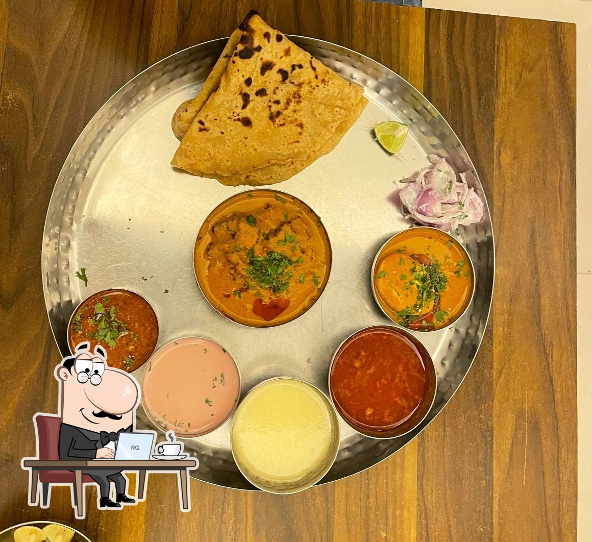 Non Veg Thali In Kolhapur