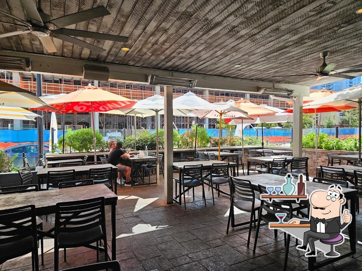a'Bouzy, Houston - Restaurant menu, prices and reviews