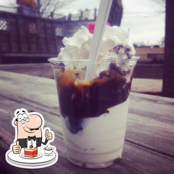 Captain Sundae, 247 W 40th St in Holland - Restaurant menu and reviews