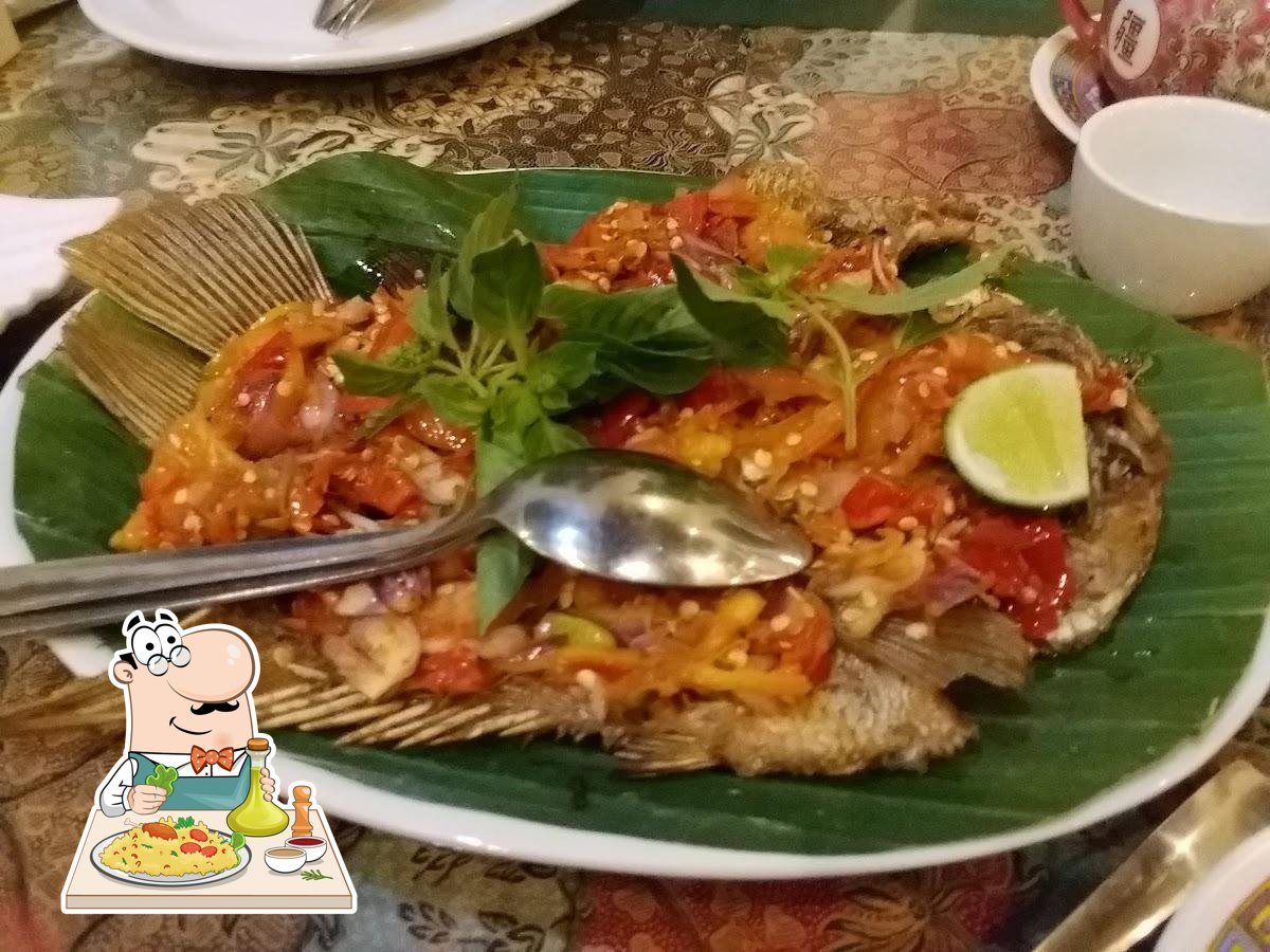 Daun Mas Resto restaurant, Temanggung, Jl. Suwandi Suwardi No.3 ...