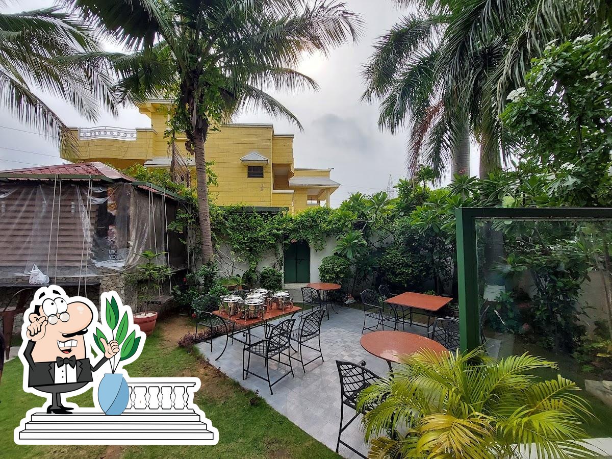 De Courtyard, Vadodara - Restaurant reviews