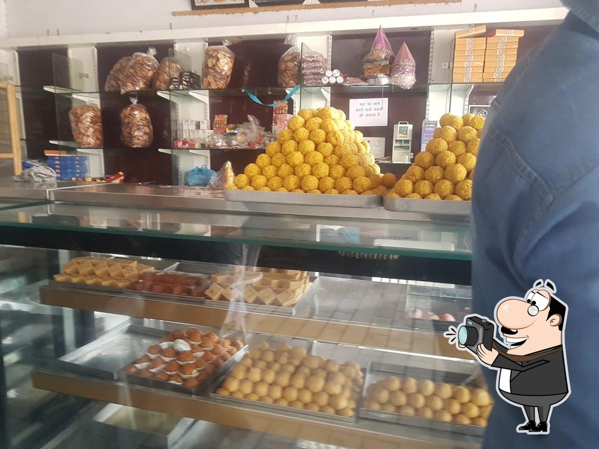 Singla Bakers & Sweets, Jakhal Mandi - Restaurant reviews