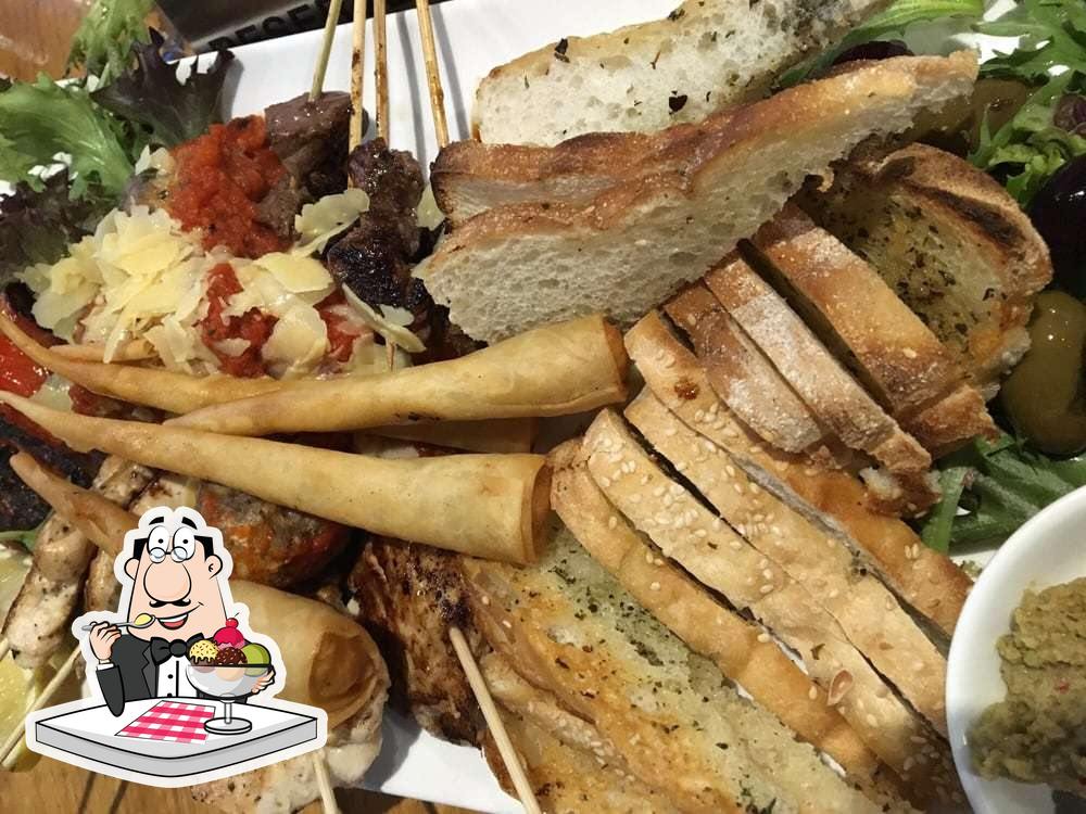 Strathmore Hotel in Adelaide - Restaurant menu and reviews