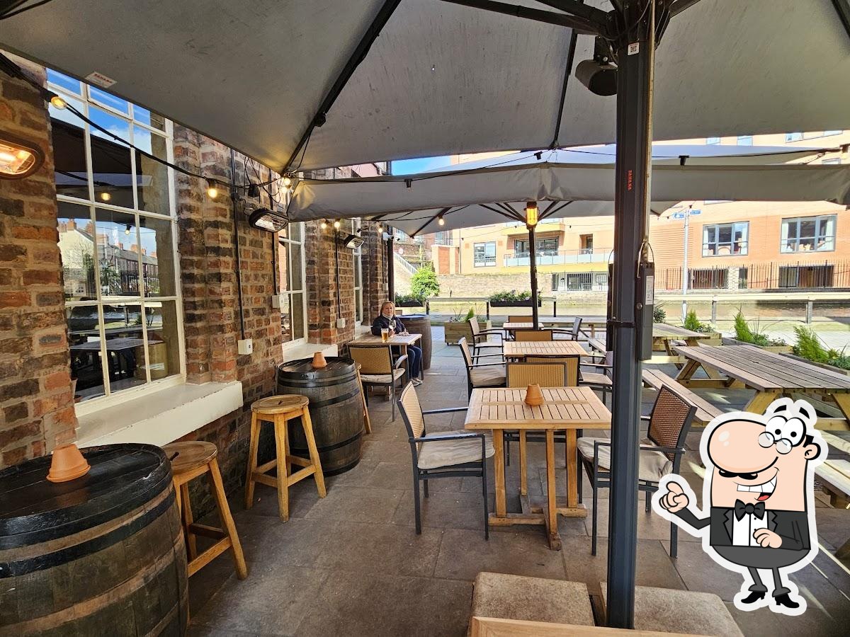 The Old Harkers Arms, Chester - Restaurant menu, prices and reviews
