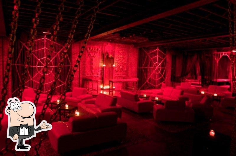 The Castle in Tampa - Restaurant reviews