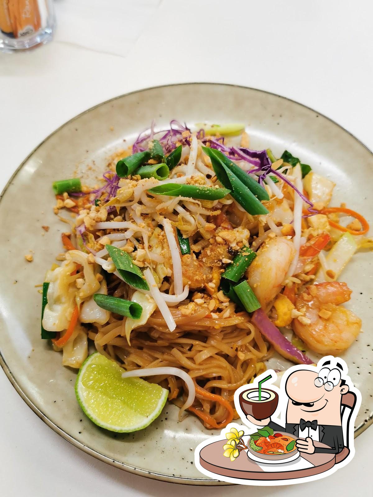Full Moon Cafe and Thai Restaurant in Norseman - Restaurant reviews